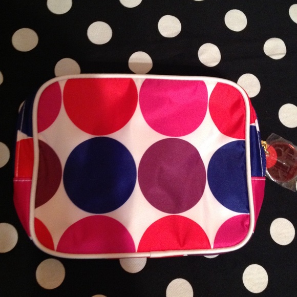 Estee Lauder | Bags | Este Lauder Lisa Perry Bag | Poshmark